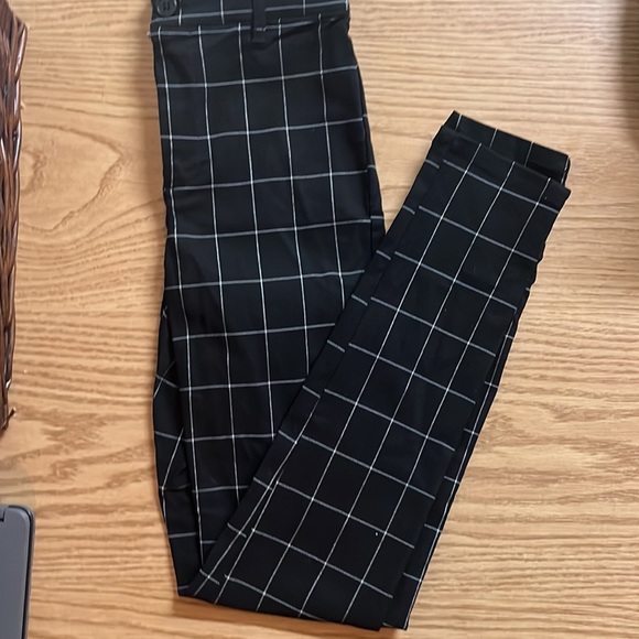 Garage | Pants & Jumpsuits | Nwot Garage Black W White Plaid Print ...